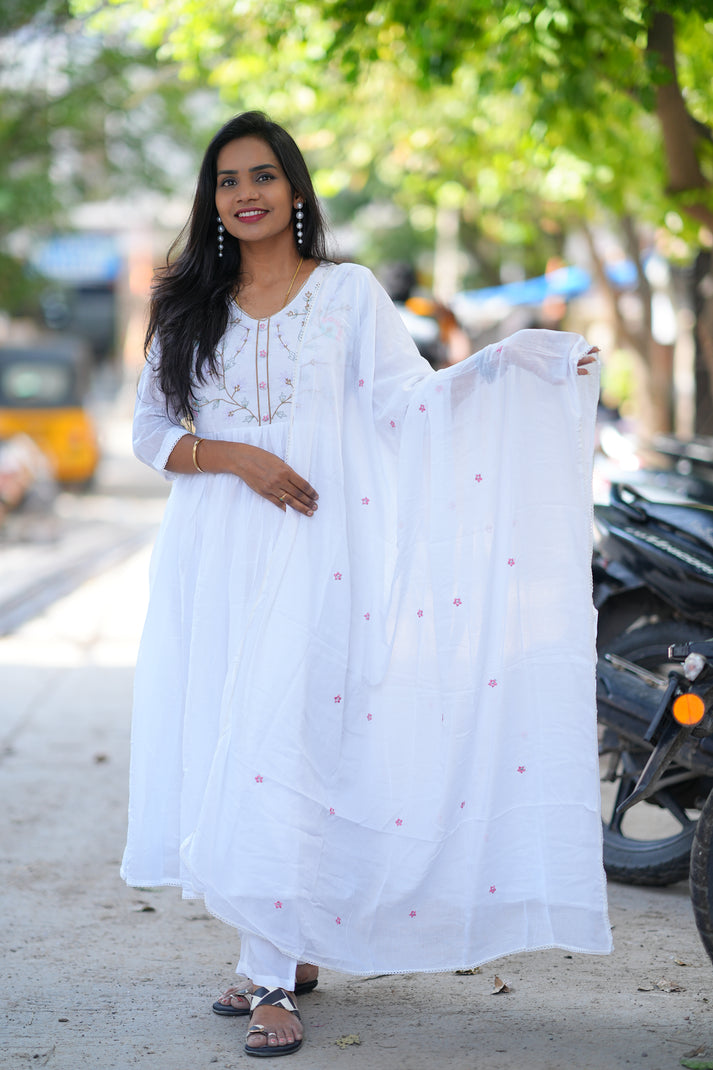 White Color Pure Mul Mul Cotton Anarkali 3 Piece Set With Embriodary W ...